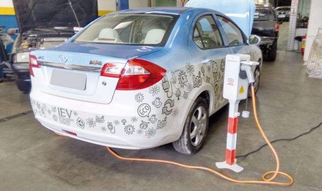 JAC J3 iEV4 100% Elétrico: Uma visão de futuro mostra como será a ...
