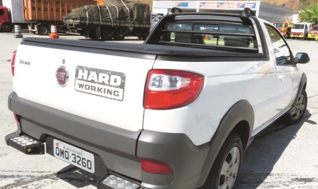 Fiat Strada 2018 chega com versões mais tecnológicas e com robustez que ...