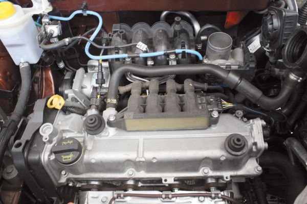 Novo Fiat Uno Evolution 1.4 flex com sistema Start-Stop - Jornal ...