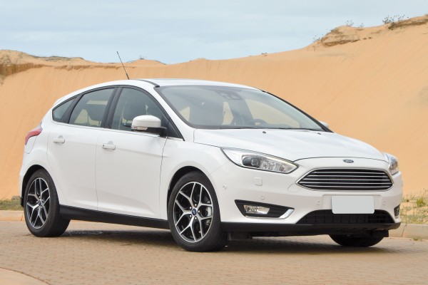 Ford lança o novo Focus Hatch 2016 com duas opções de motor: 1.6 e 2.0 ...