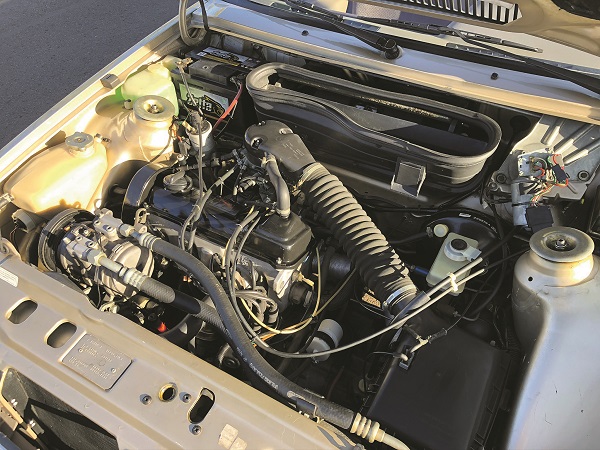 Ford Verona 1.8 GLX, exclusividade brasileira de um elegante sedã de ...