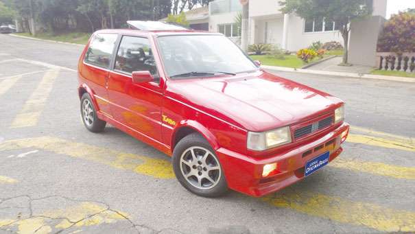 Fiat Uno Turbo, o nosso primeiro turbinado de fábrica que antecedeu a ...