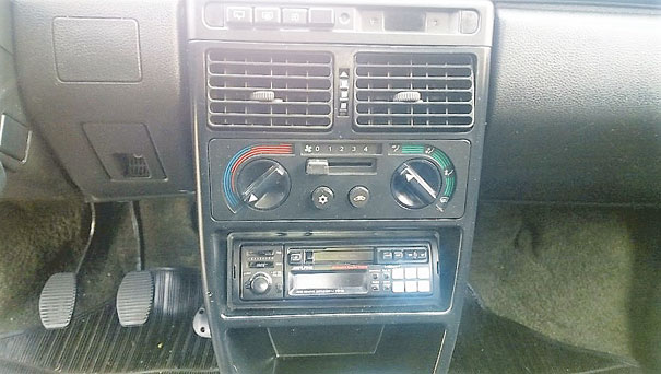 Fiat Uno Turbo, o nosso primeiro turbinado de fábrica que antecedeu a ...